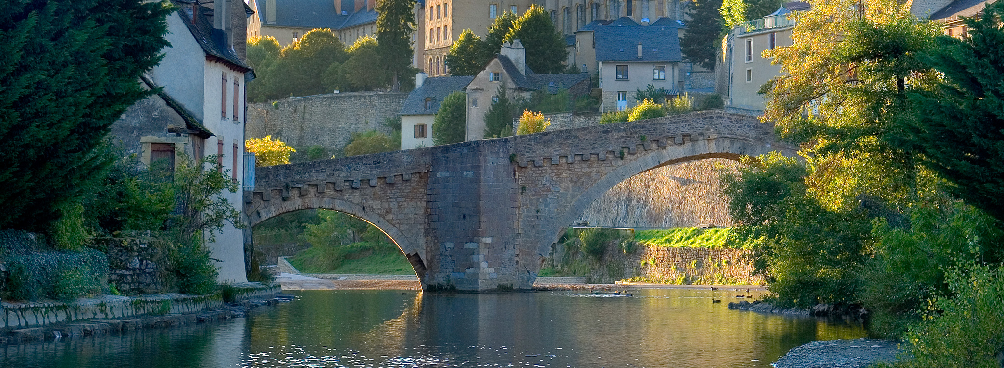 LE LOT Vallee du Lot Fleuves et rivières MENDE